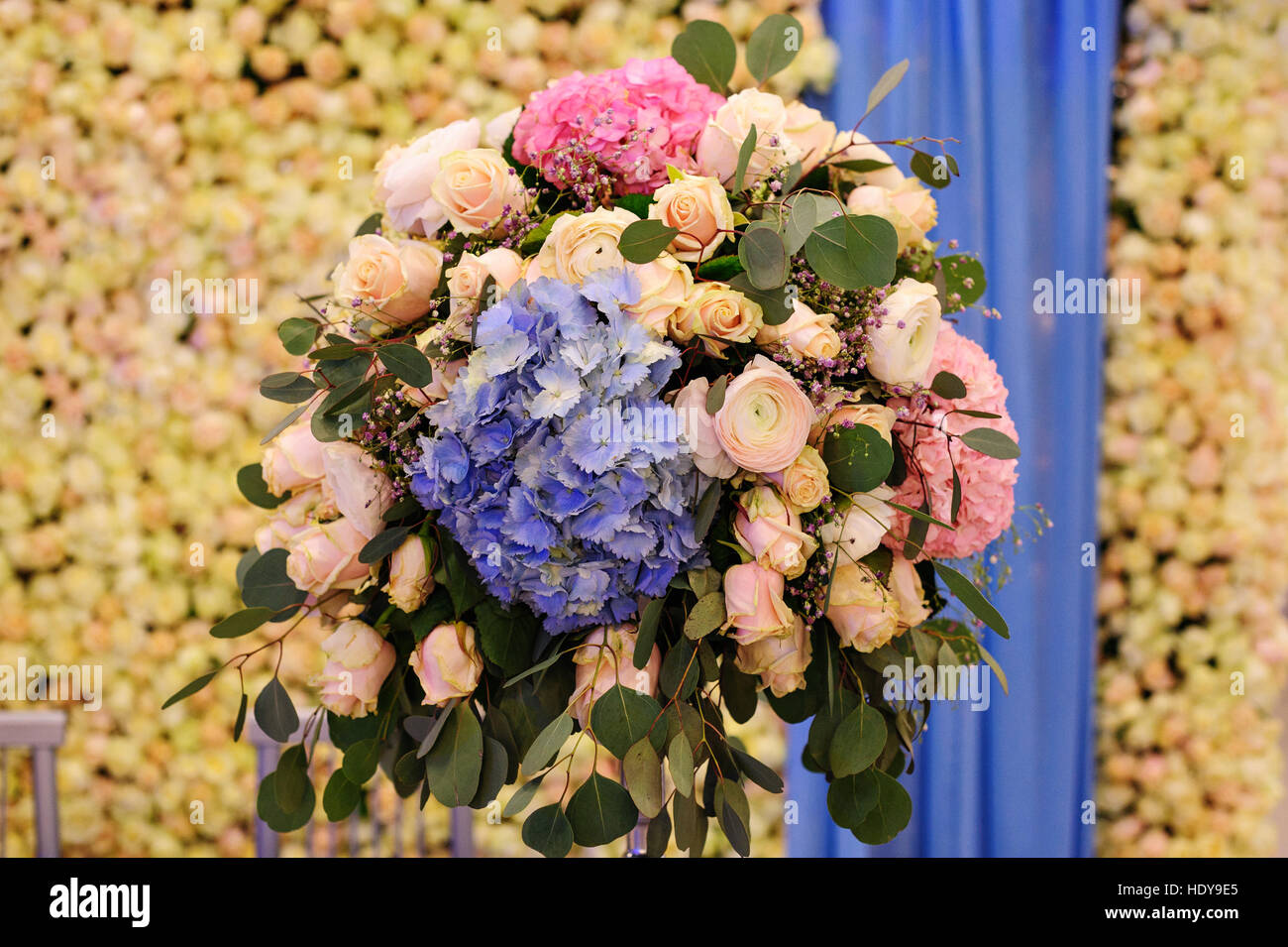 Reception decor bouquet hi-res stock photography and images - Alamy
