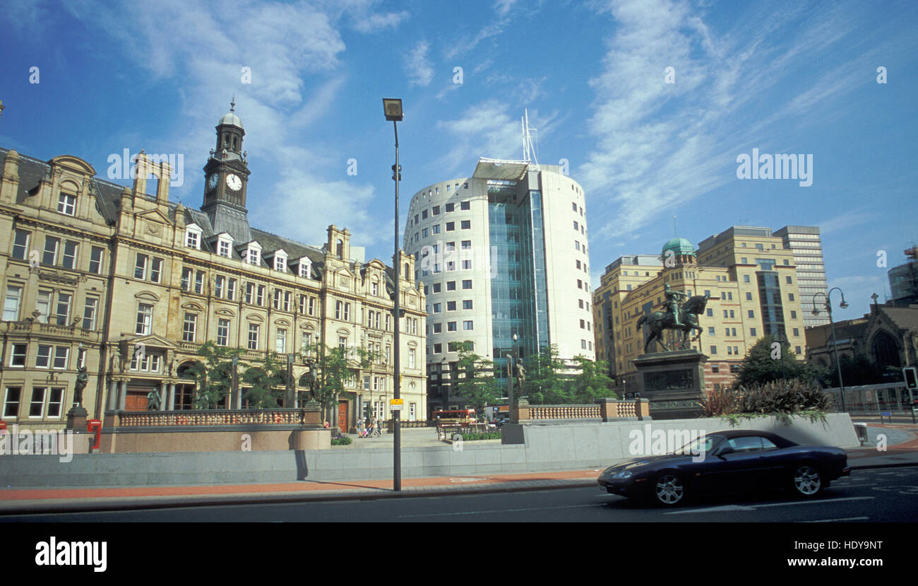Leeds city centre leeds station hi-res stock photography and images - Alamy