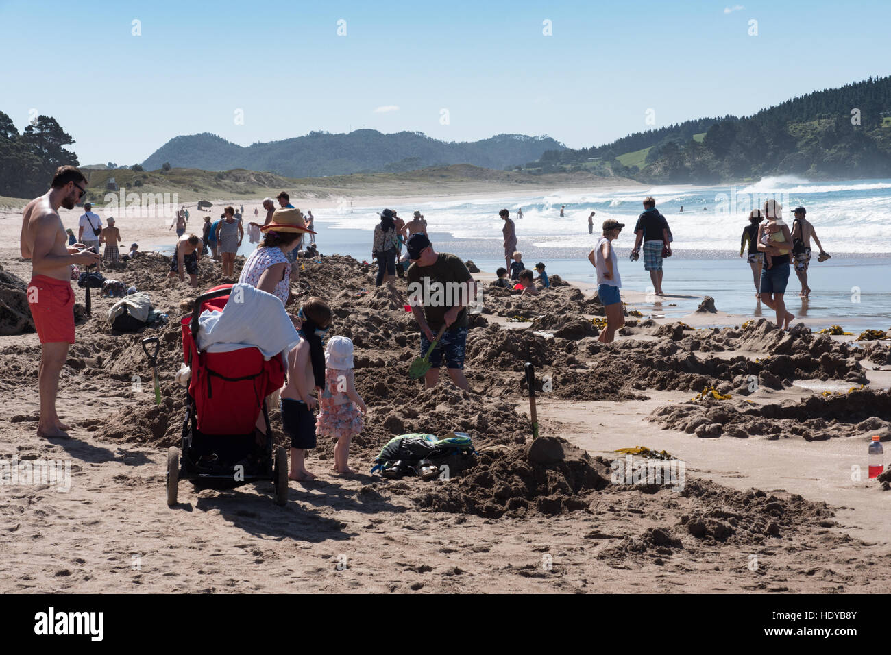 Hot Water Beach on Mercury Bay the Coromandel Peninsula, North Island ...