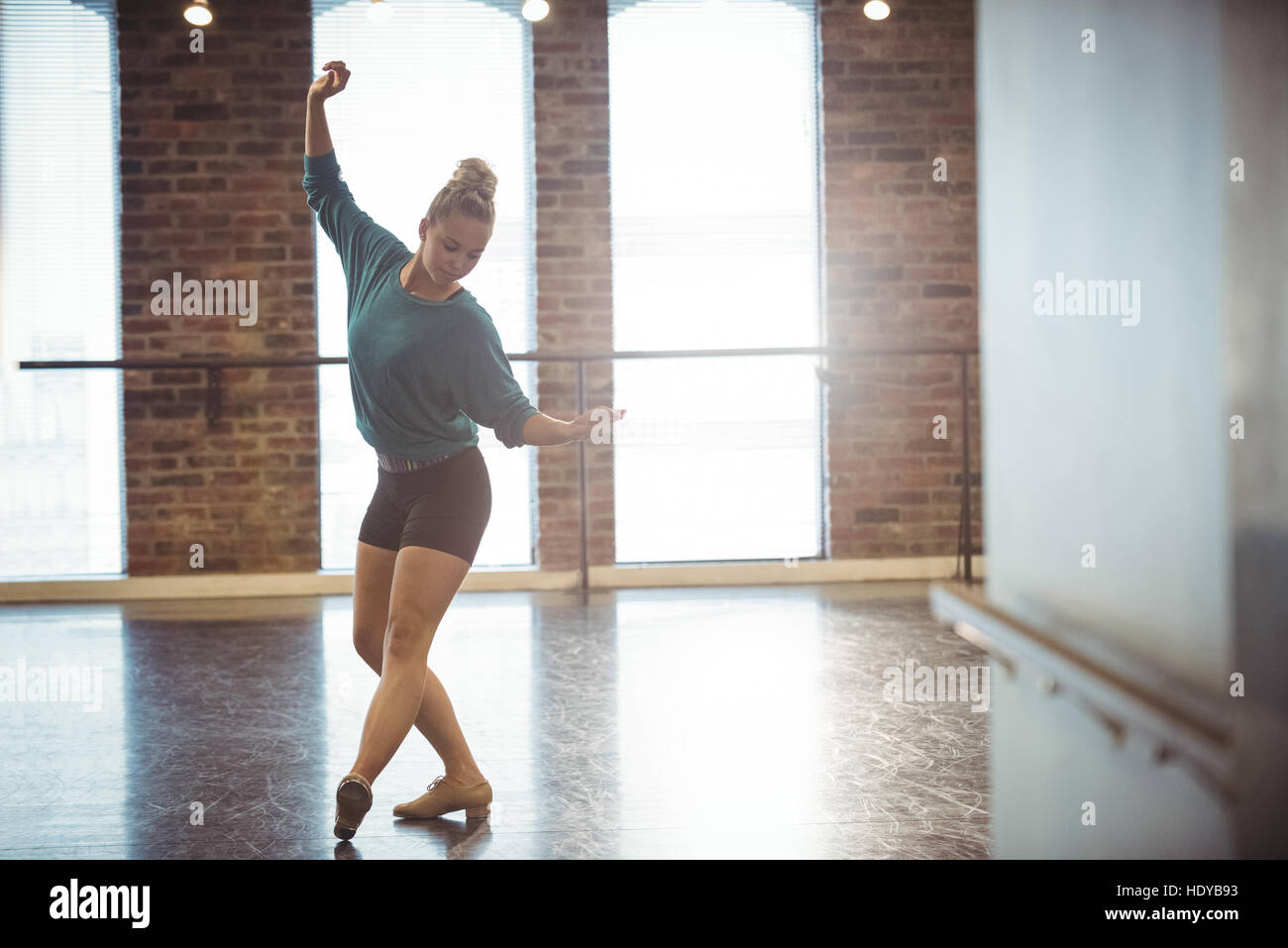 Professional tap dancer hi-res stock photography and images - Alamy