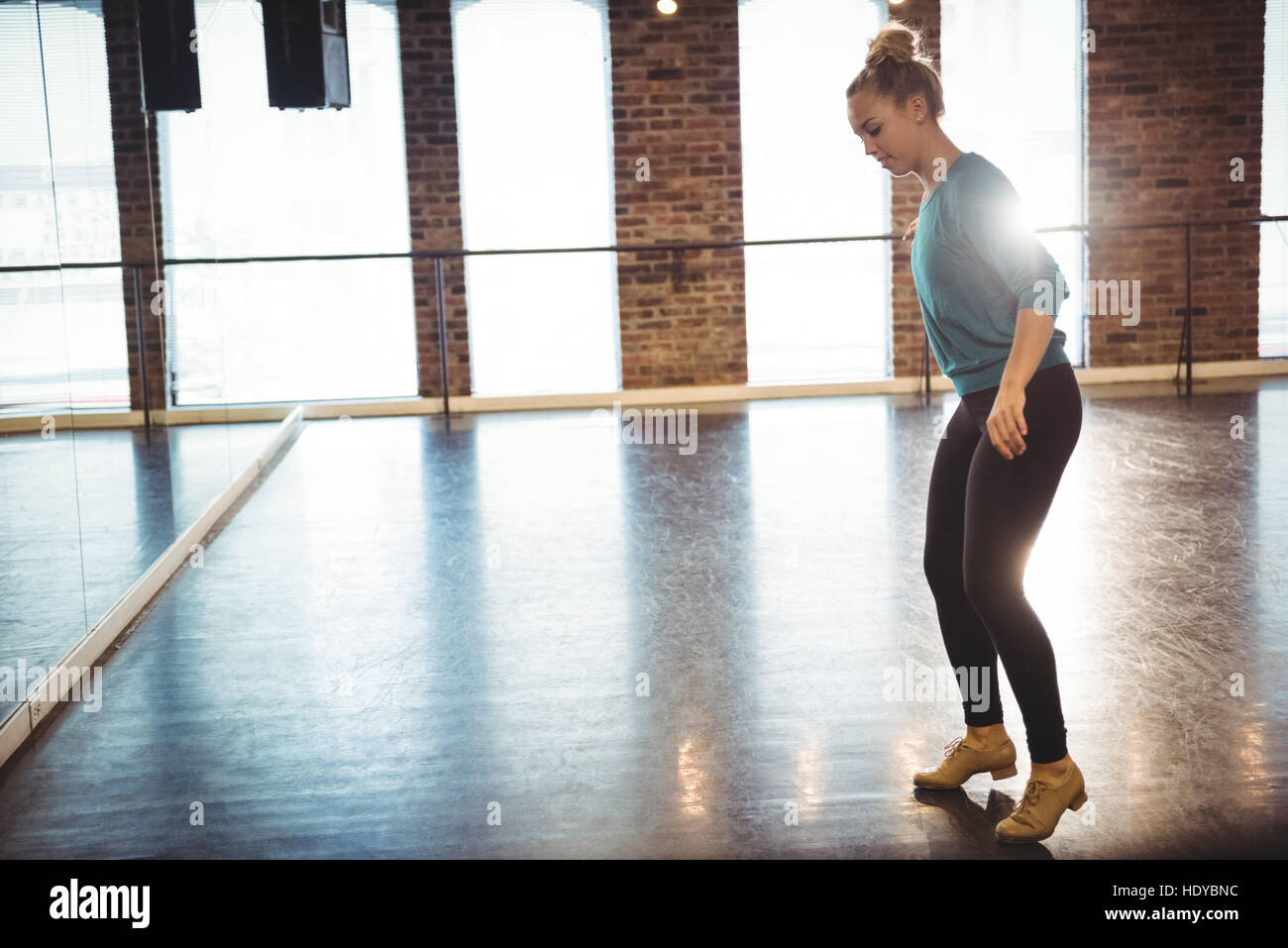 Professional tap dancer hi-res stock photography and images - Alamy