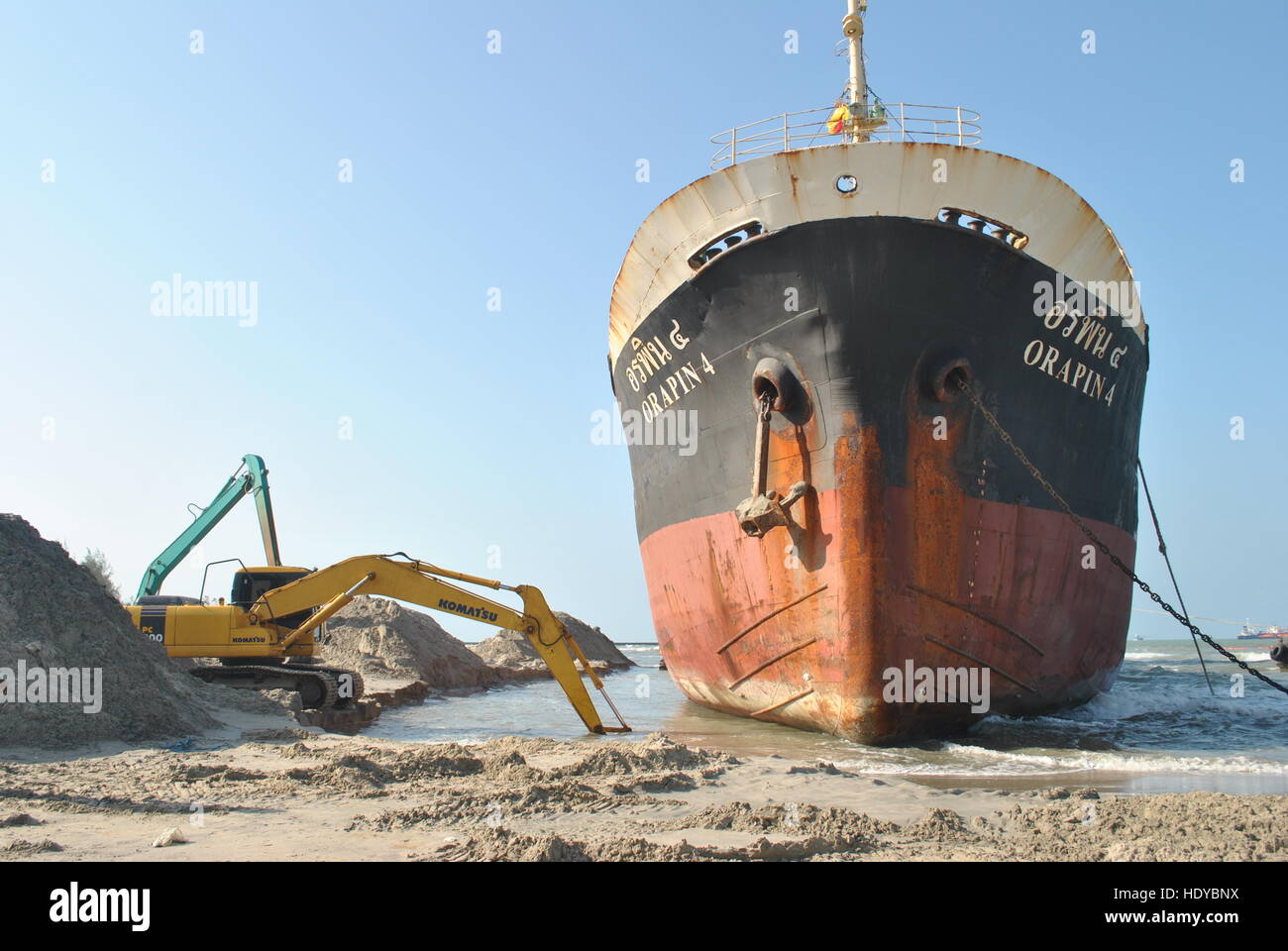 Ran aground oil tanker ship in Thailand Stock Photo - Alamy