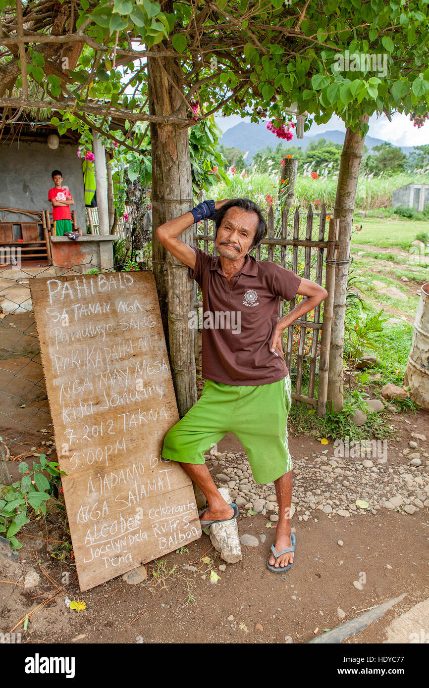 Philippine convenience store hi-res stock photography and images - Alamy