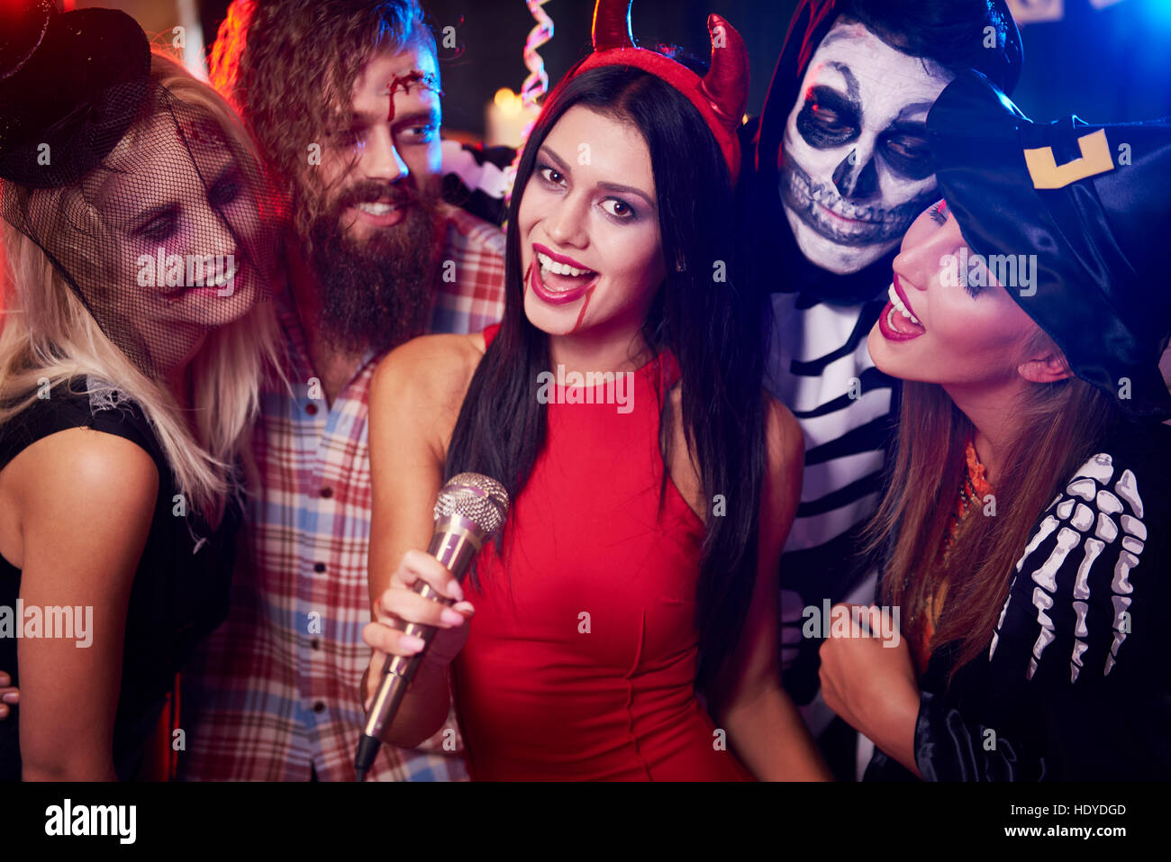 Karaoke night party hi-res stock photography and images - Alamy