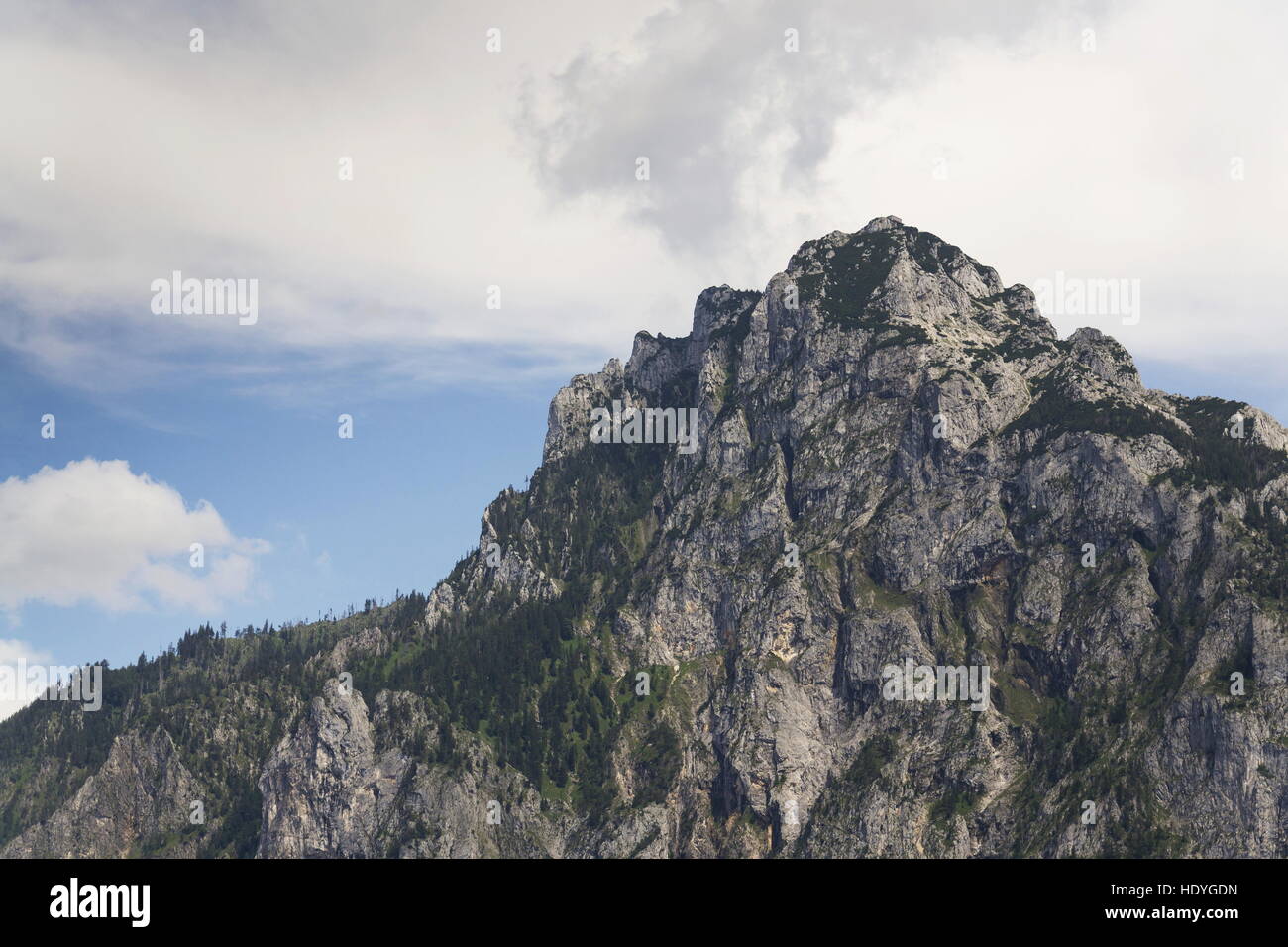 Traunstein Mountain on bank of lake Traunsee in Salzkammergut, Austria ...