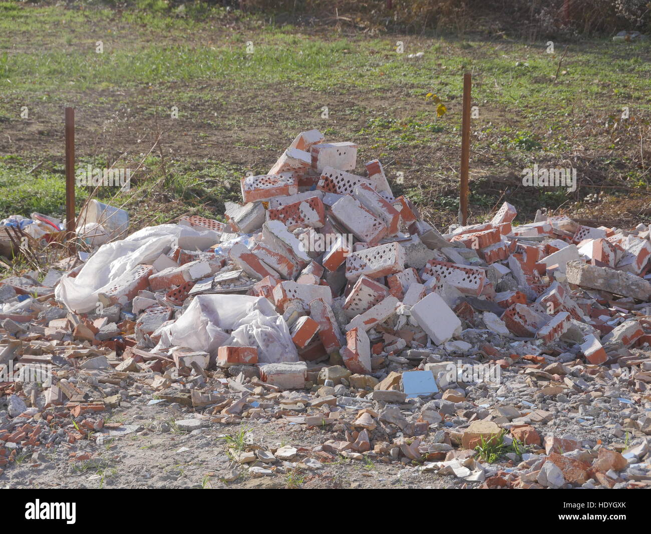 Construction debris hi-res stock photography and images - Alamy