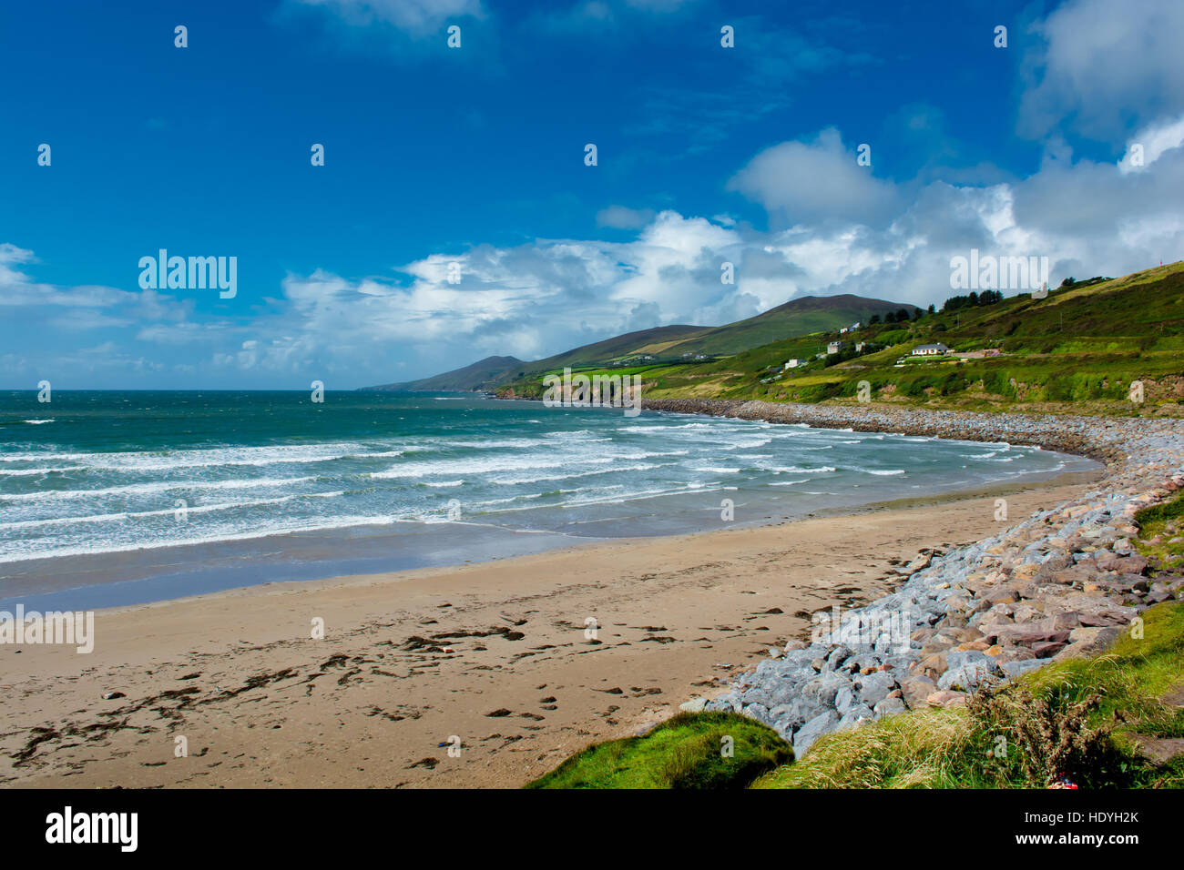Sandy Beach and Houses at the Coast of Ireland Stock Photo - Alamy