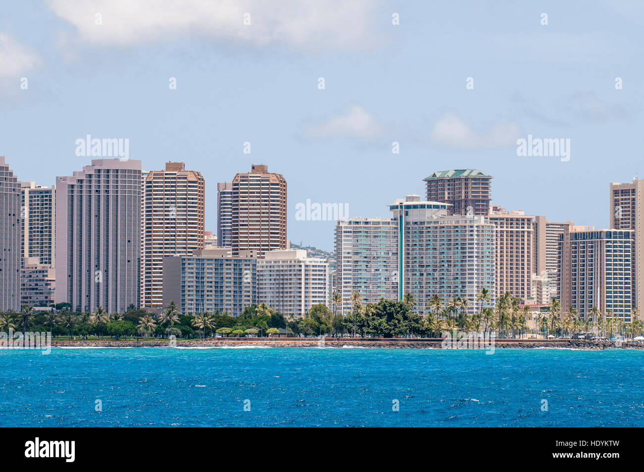 Honolulu buildings hi-res stock photography and images - Alamy