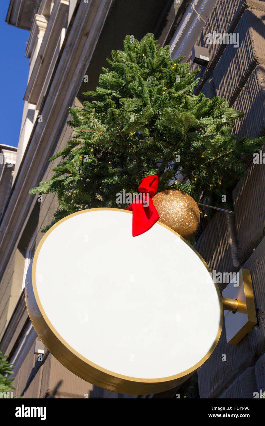 Signboard mock up round shape hi-res stock photography and images - Alamy