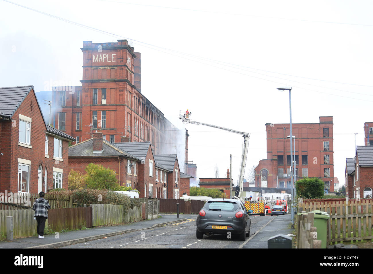 Oldham mill fire hi-res stock photography and images - Alamy