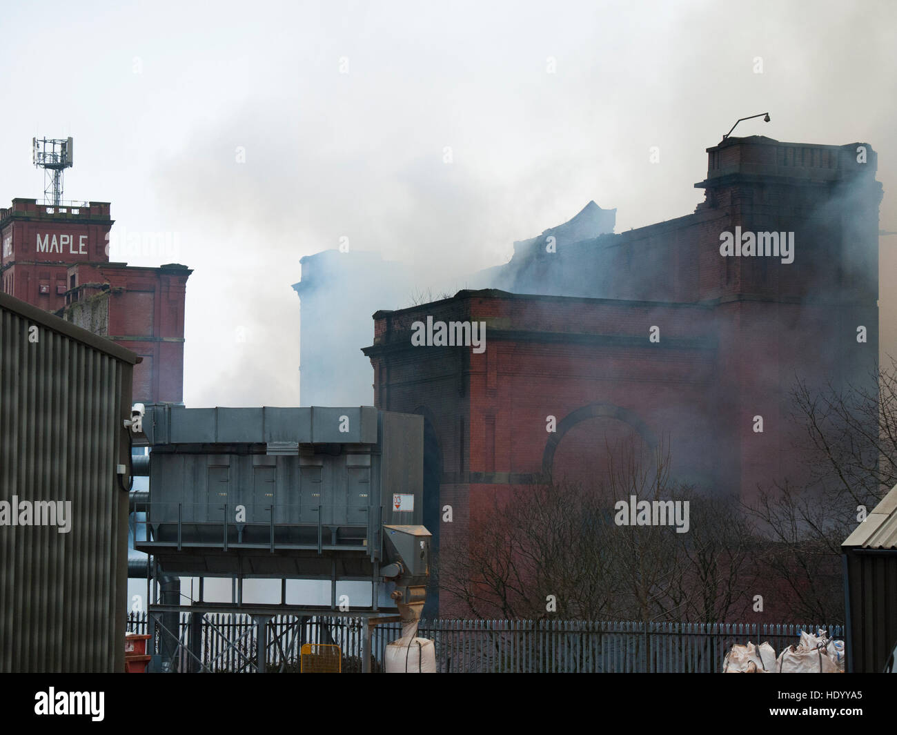 Oldham mill fire hi-res stock photography and images - Alamy