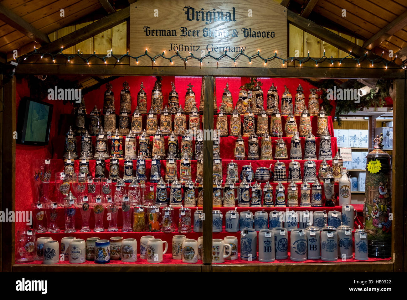 Chicago, USA. 15 December 2016. The annual Christkindlmarket takes ...