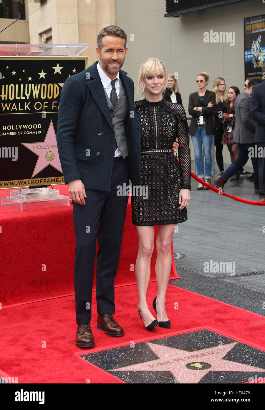Ryan Reynolds Anna Faris High Resolution Stock Photography and Images ...