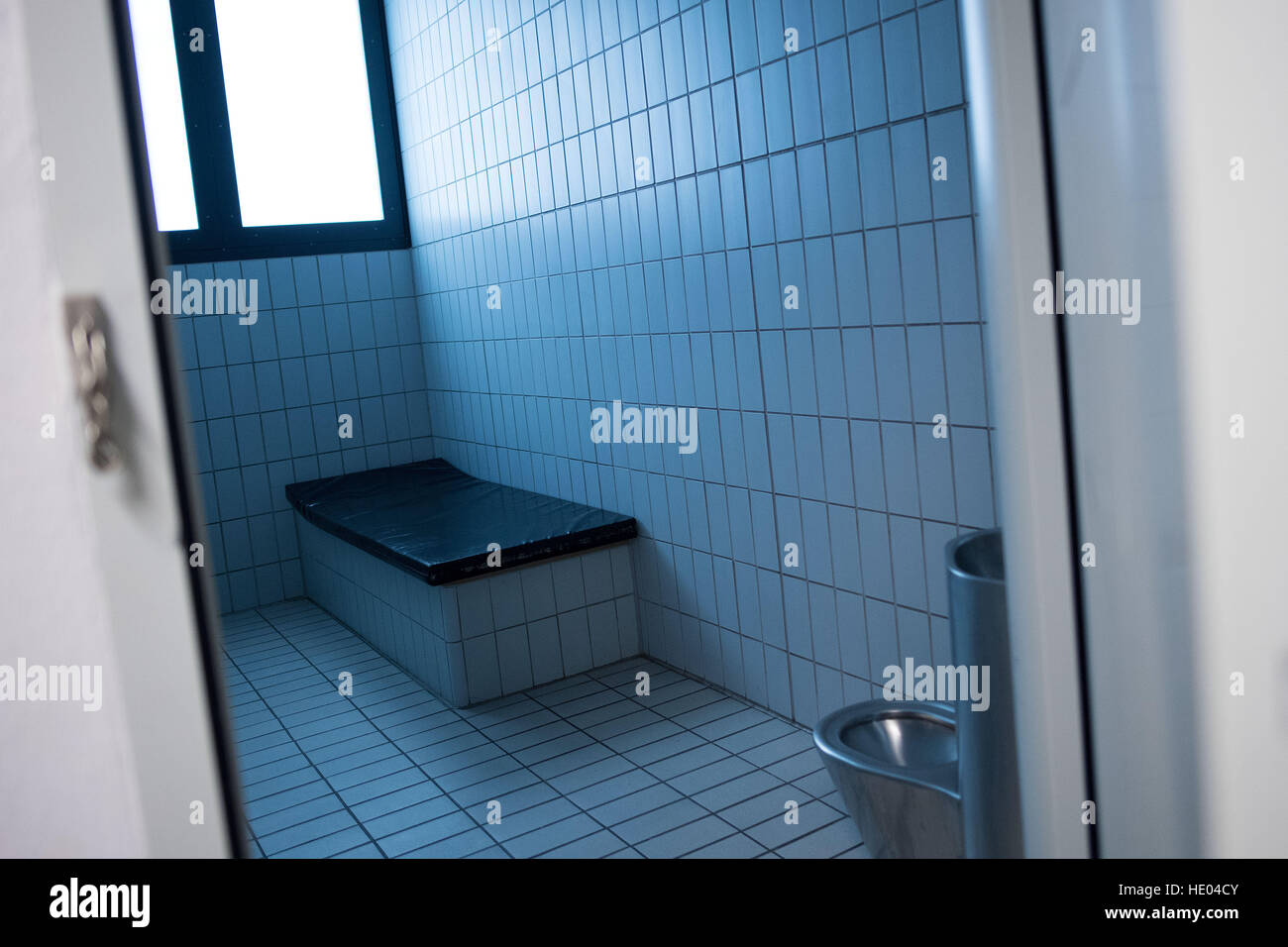 Custody cell hi-res stock photography and images - Alamy