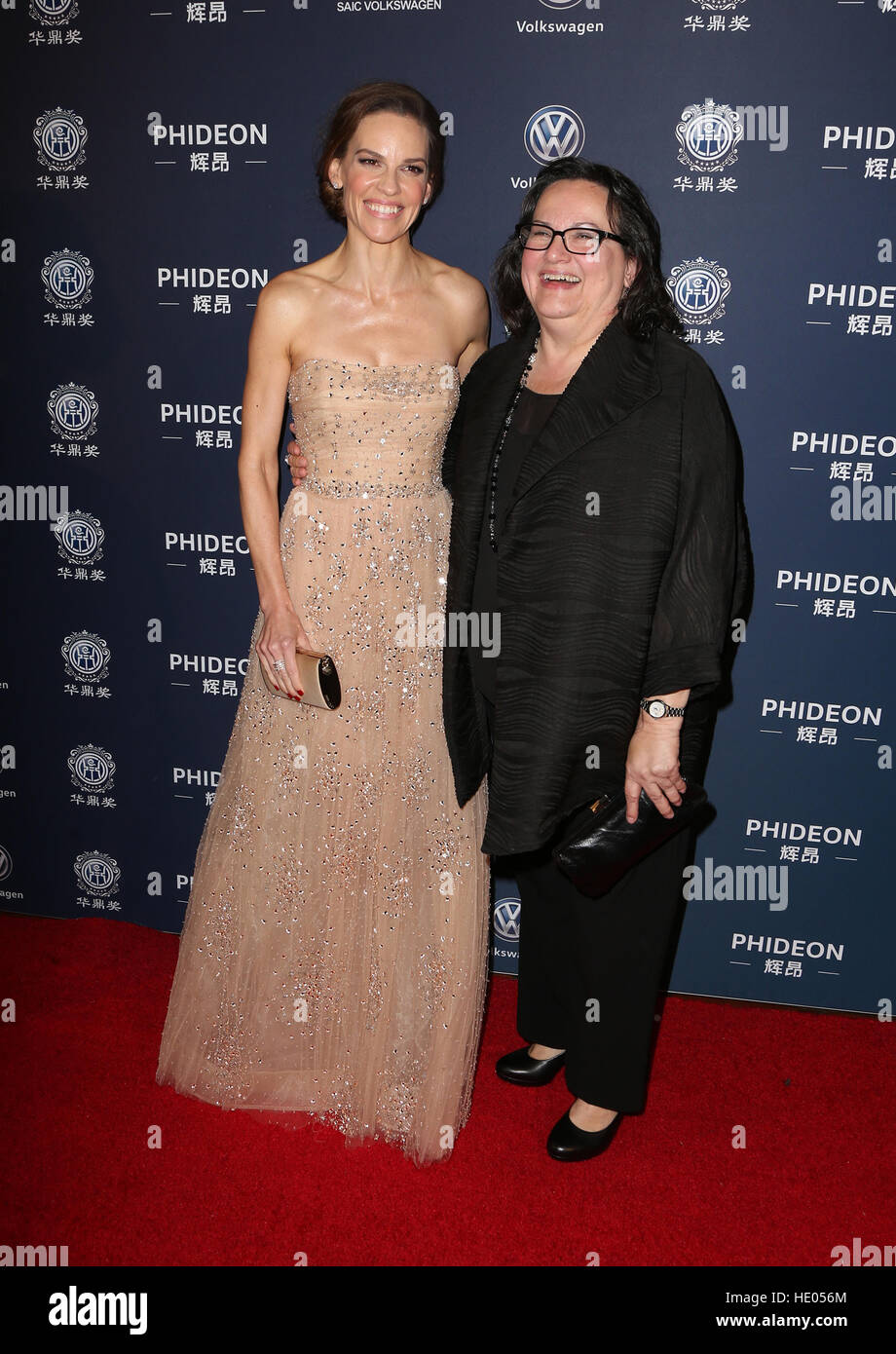 Los Angeles, California, USA. 15th Dec, 2016. Hilary Swank, Judy Kay ...