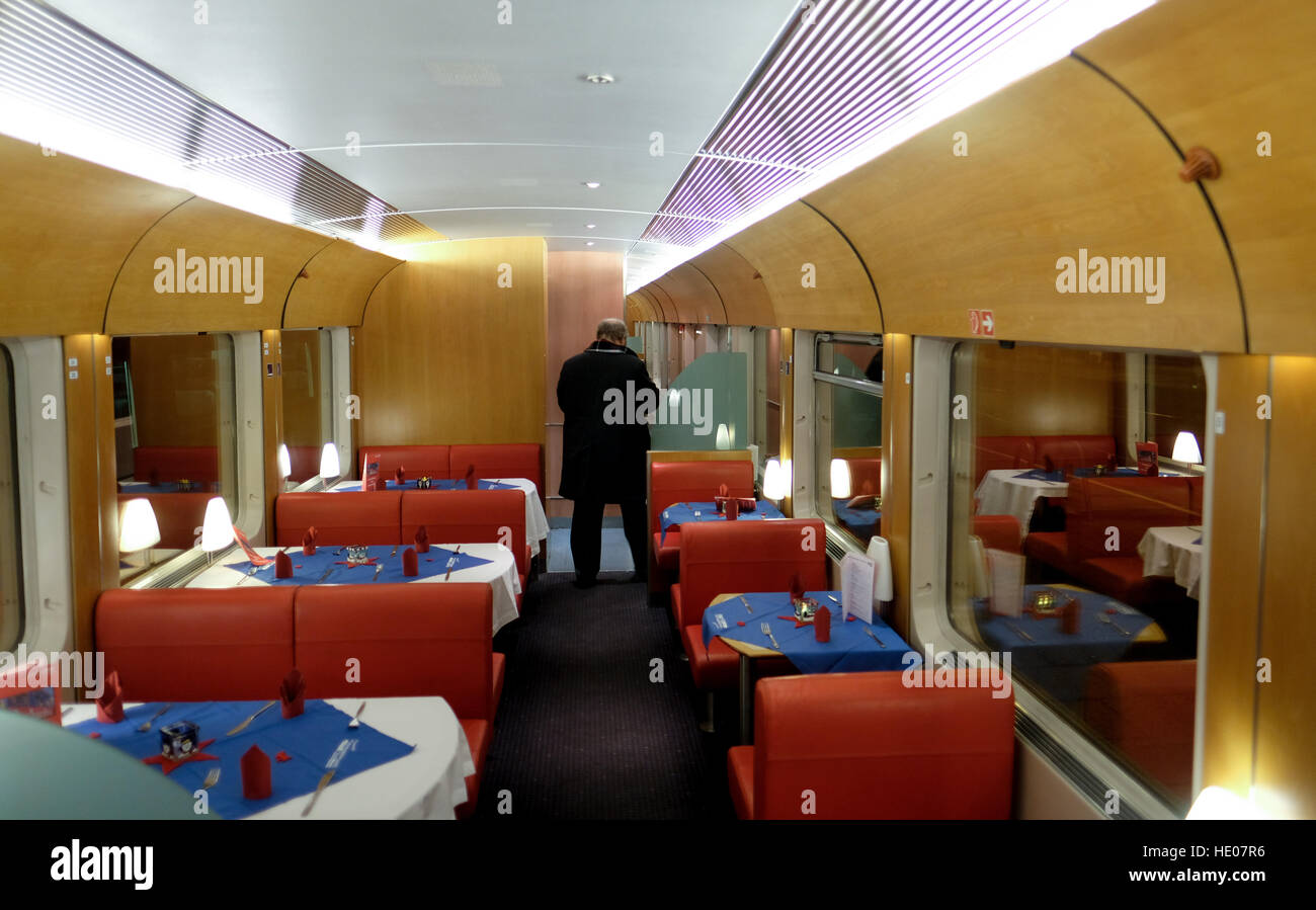 Motorail train hi-res stock photography and images - Alamy