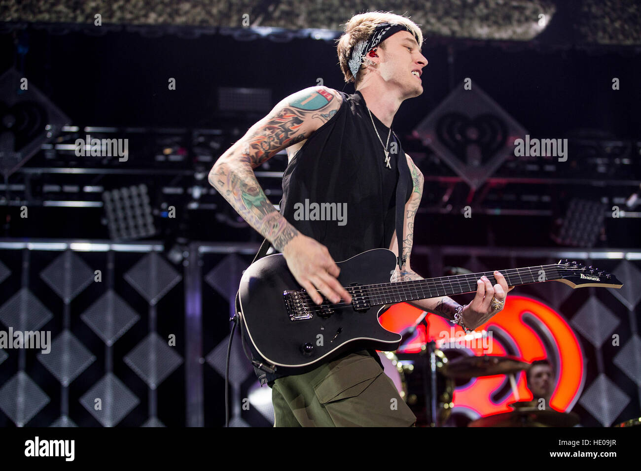 2016 Machine Gun Kelly High Resolution Stock Photography and Images - Alamy