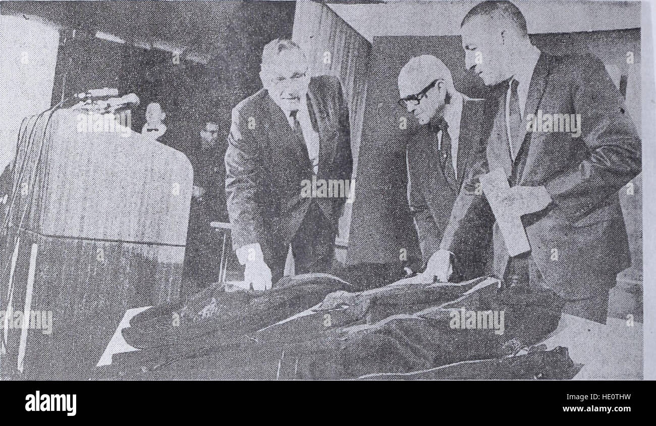 Curios and relics hi-res stock photography and images - Alamy