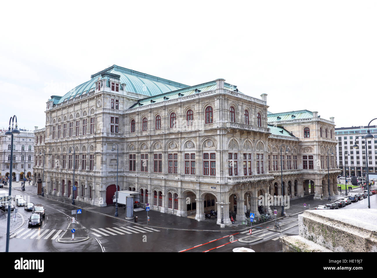 Vienna opera hi-res stock photography and images - Alamy
