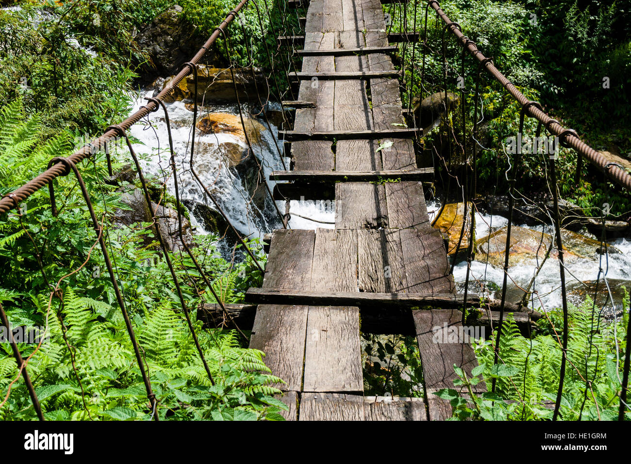 Wooden suspension bridge hi-res stock photography and images - Alamy