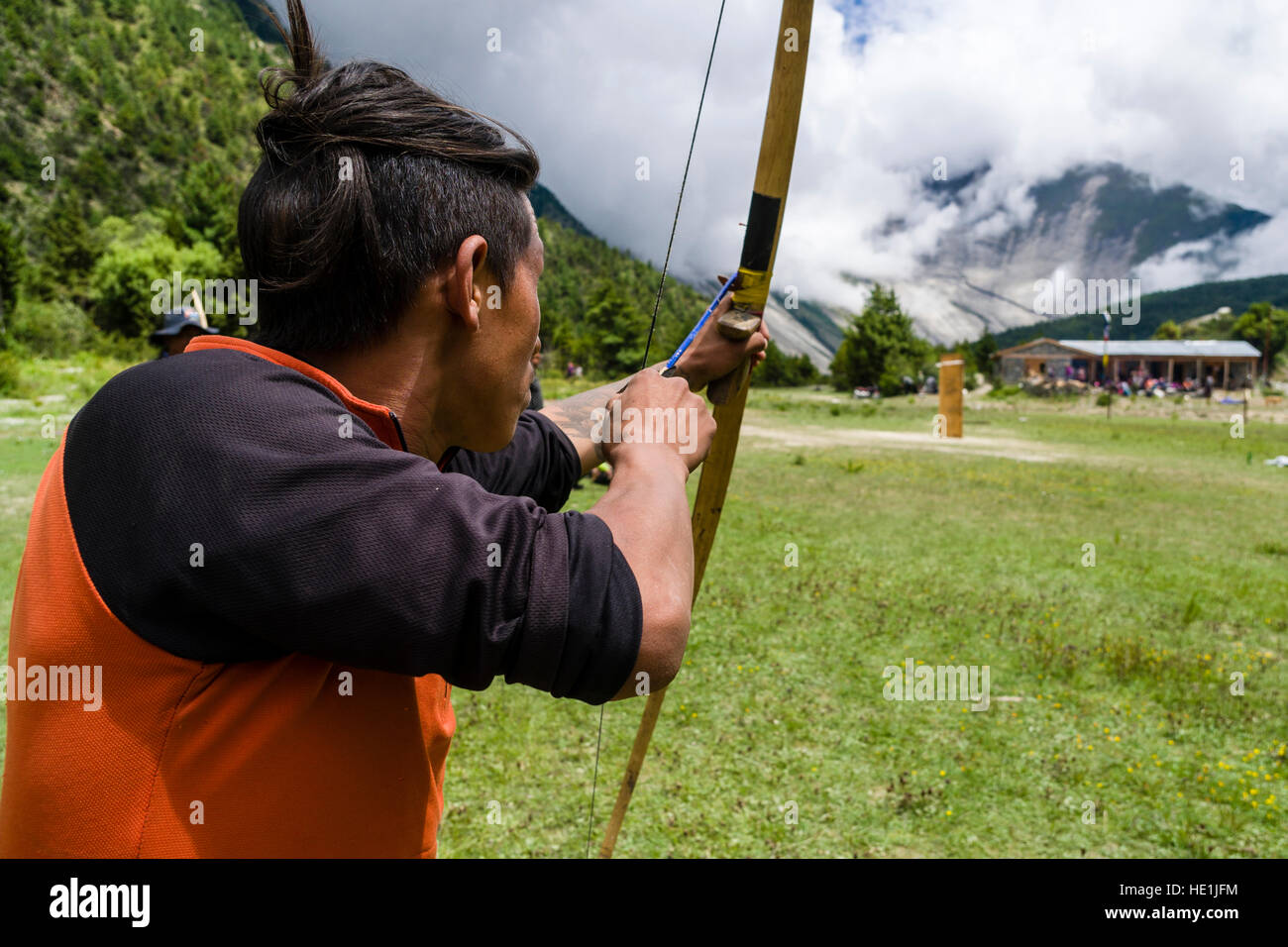 Archery game hi-res stock photography and images - Alamy