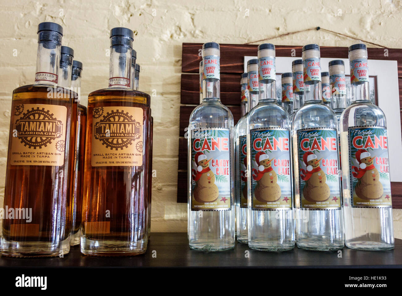 Gin distillery america hi-res stock photography and images - Alamy