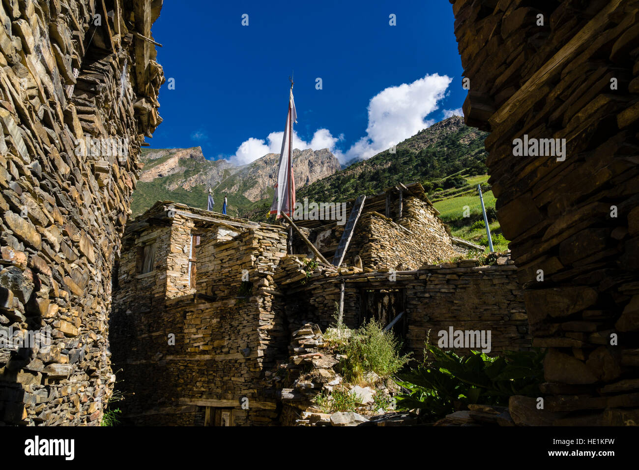 Nepal village stone house hi-res stock photography and images - Alamy