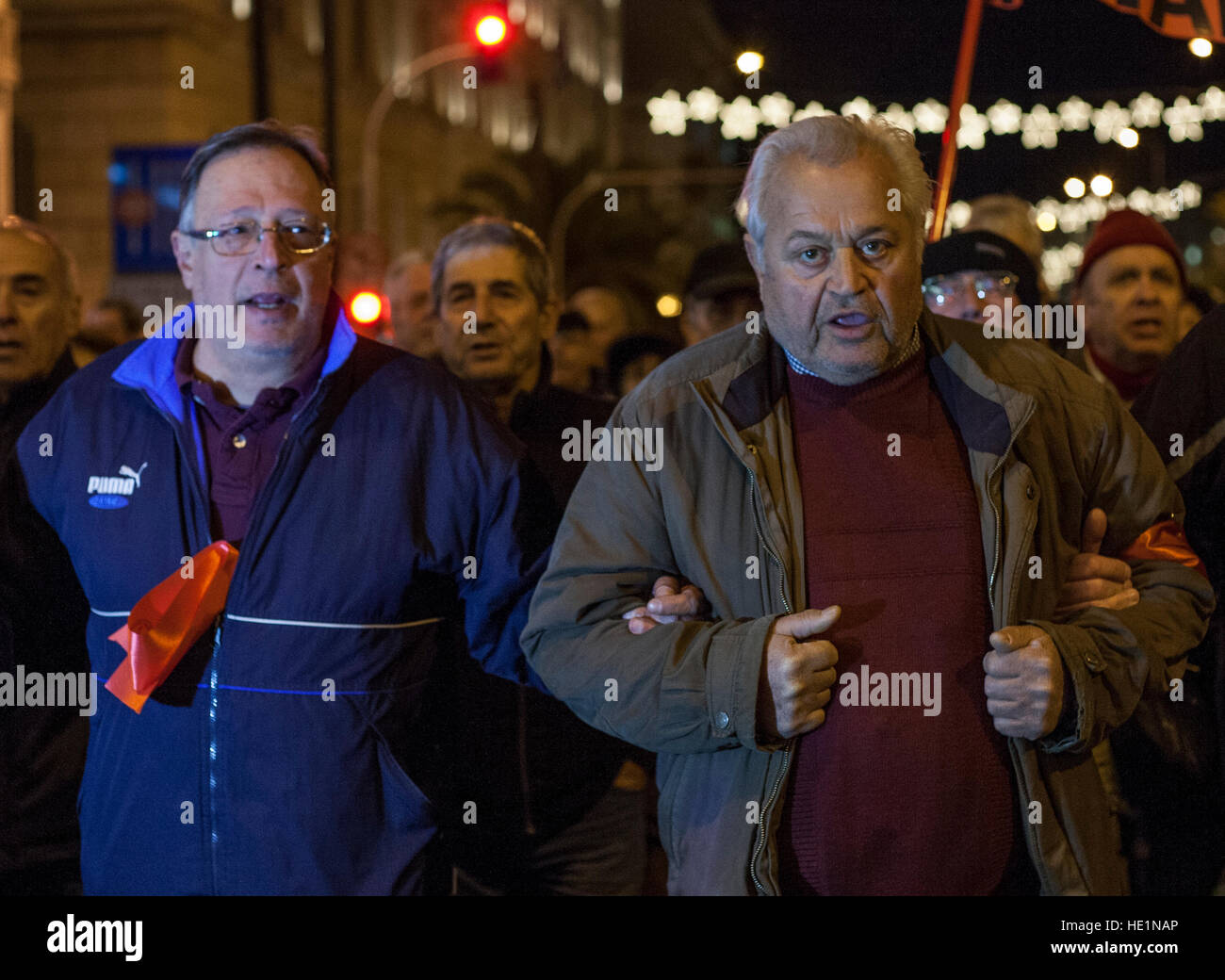 Athens, Greece. 15th Dec, 2016. Greek pensioners demonstrate in Athens ...