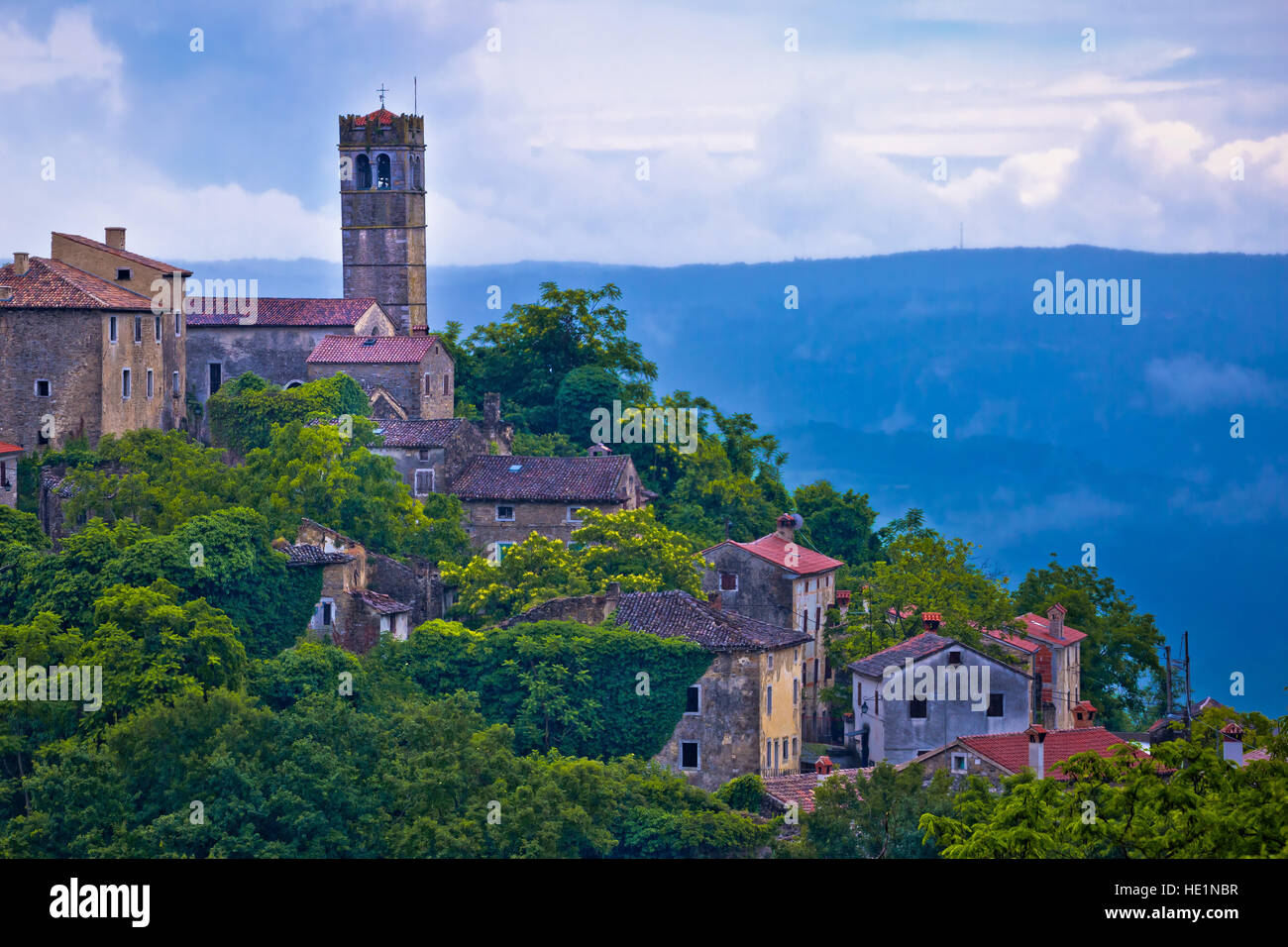 Village of Zavrsje in green landscape, Istria, Croatia Stock Photo - Alamy