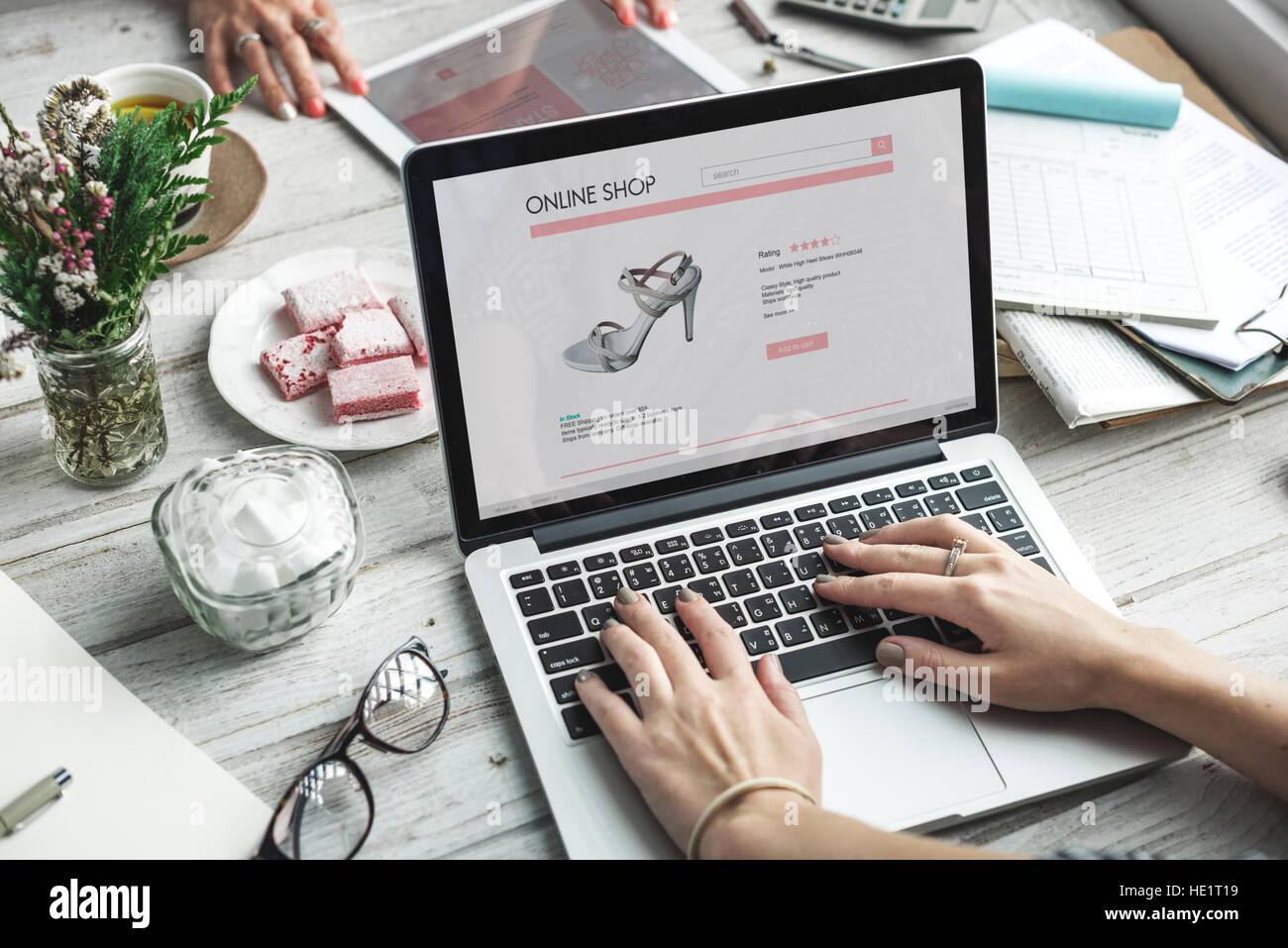 Shopping Internet Digital Connection Networking Concept Stock Photo - Alamy