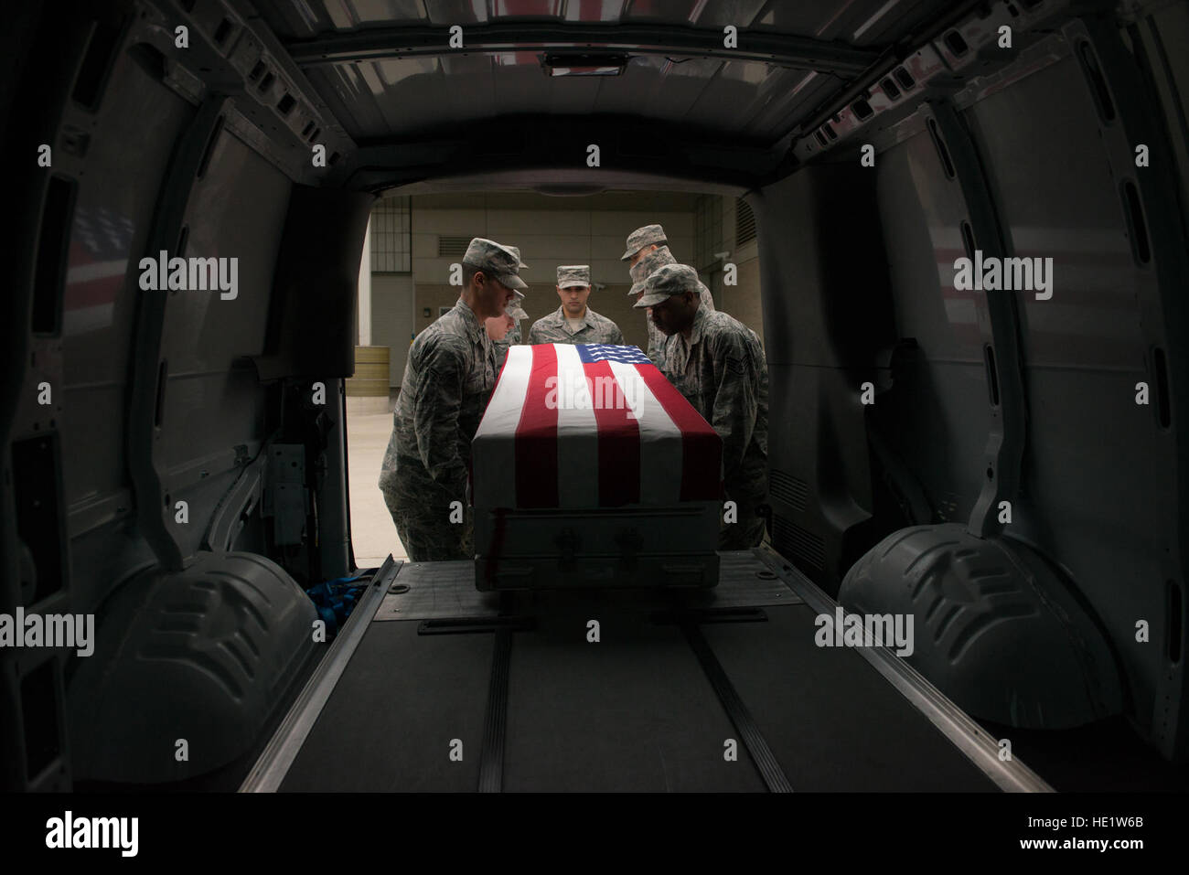 An Air Force military service detail assigned to Dover mortuary affairs ...