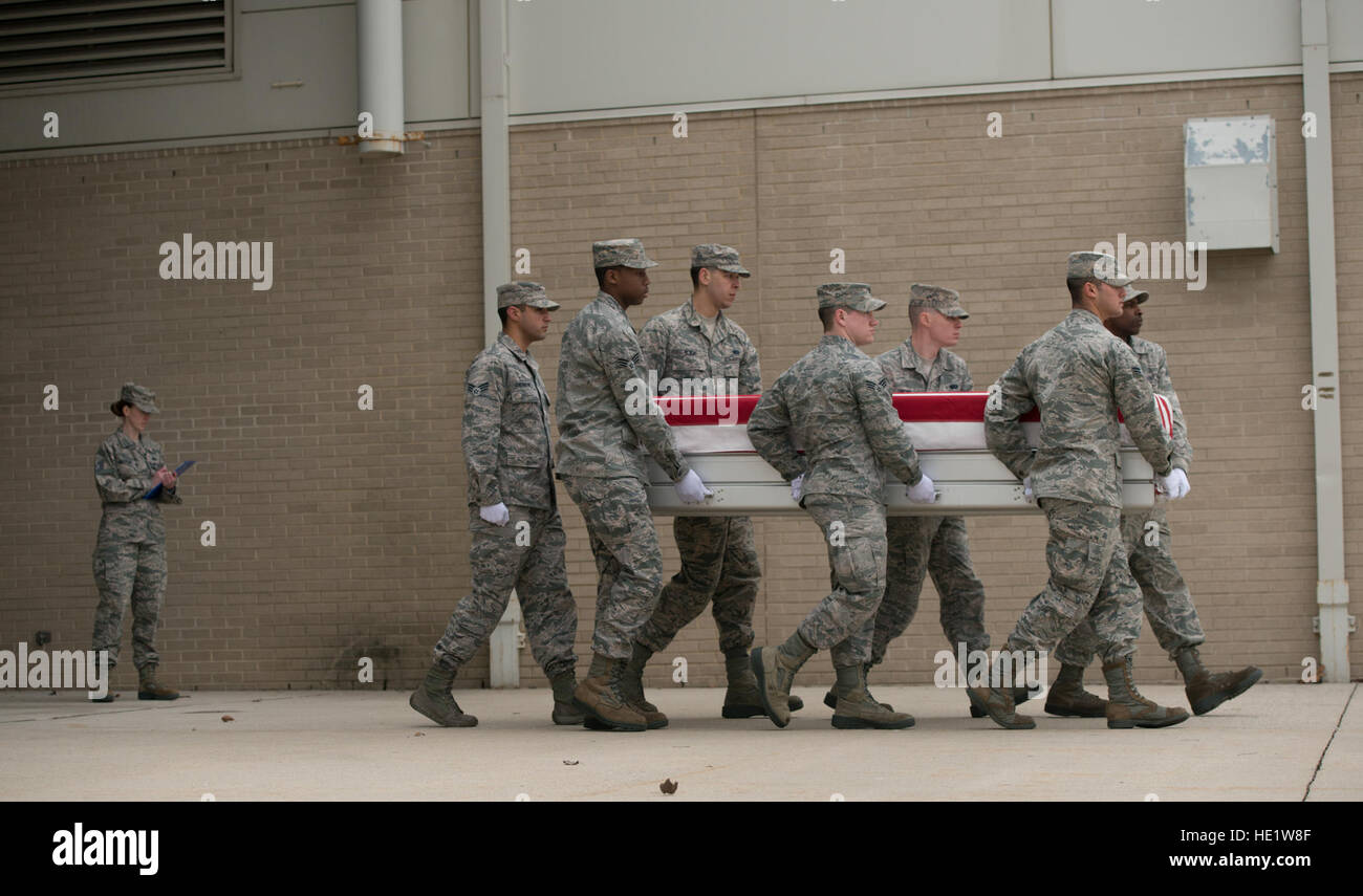 Dover airforce base hi-res stock photography and images - Alamy