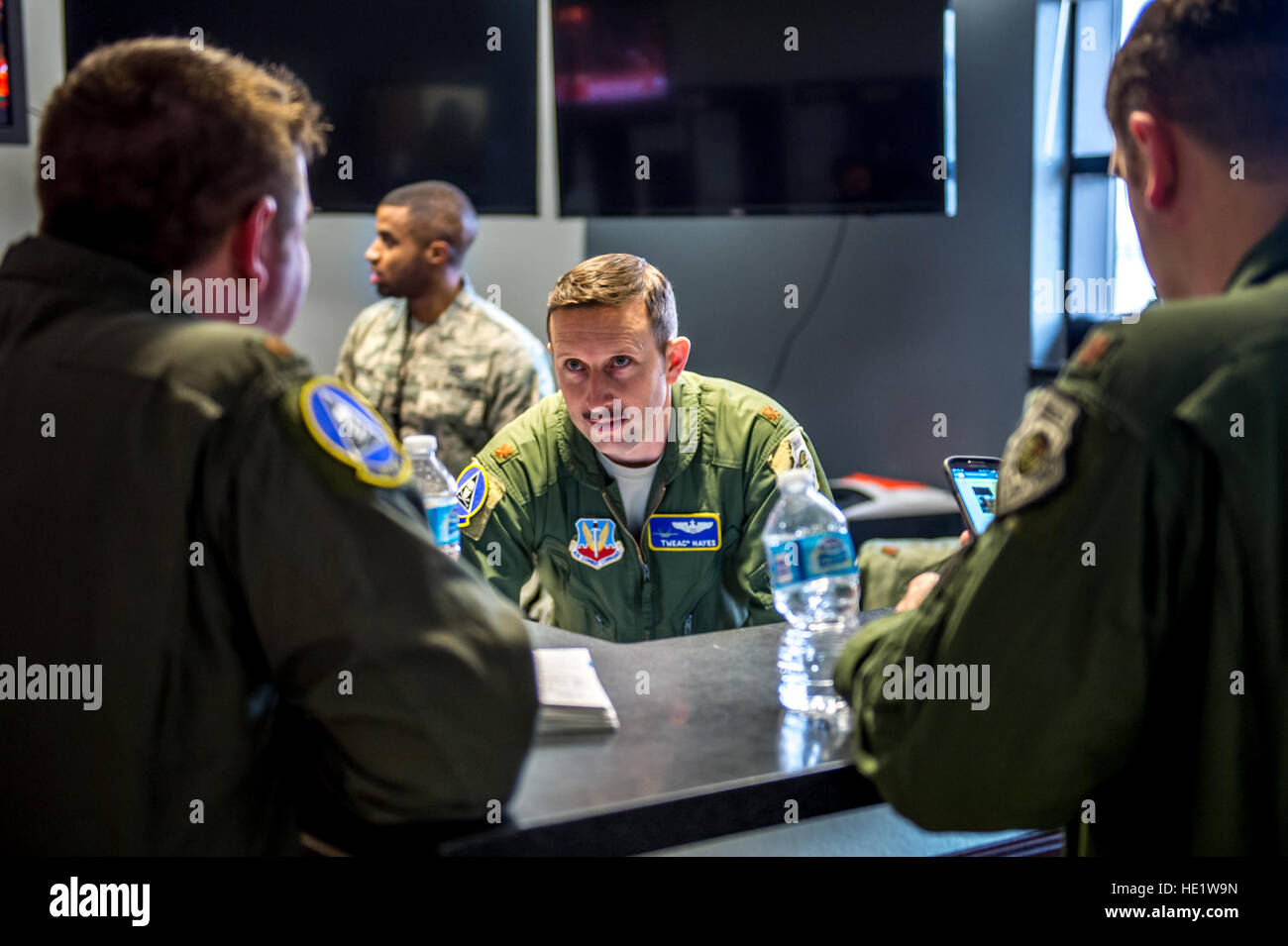 Pre flight briefing hi-res stock photography and images - Alamy