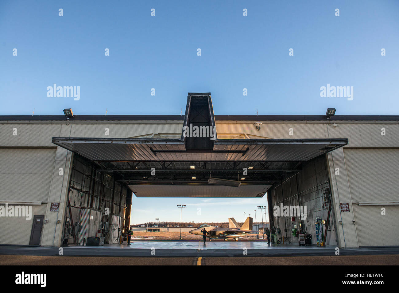 Military hanger hi-res stock photography and images - Alamy