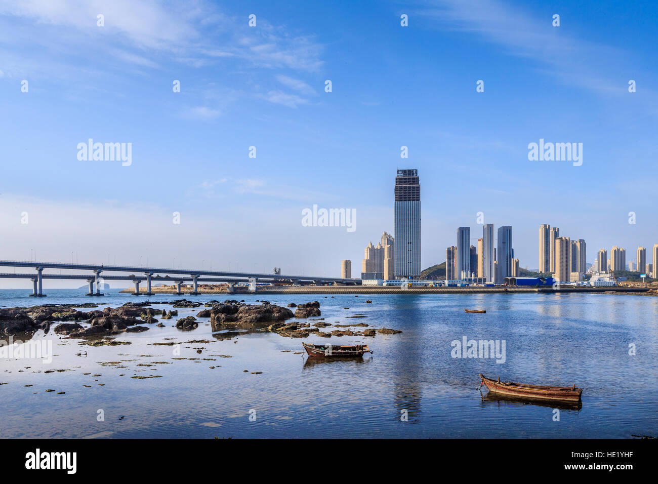 Dalian china bridge hi-res stock photography and images - Alamy
