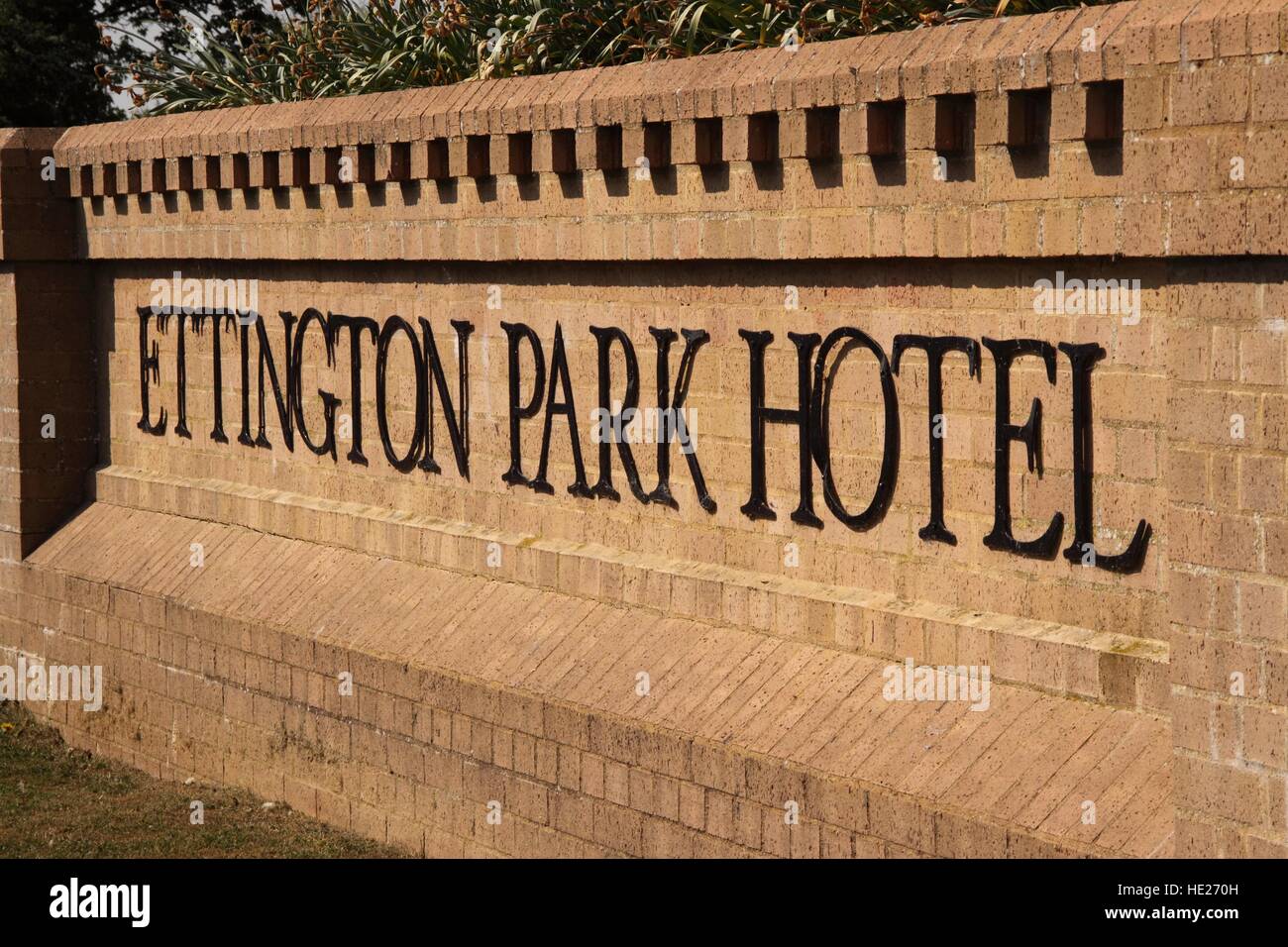 Ettington park hi-res stock photography and images - Alamy