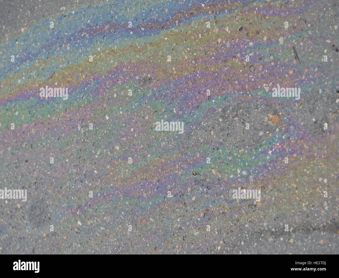 Oil spill on asphalt hi-res stock photography and images - Alamy