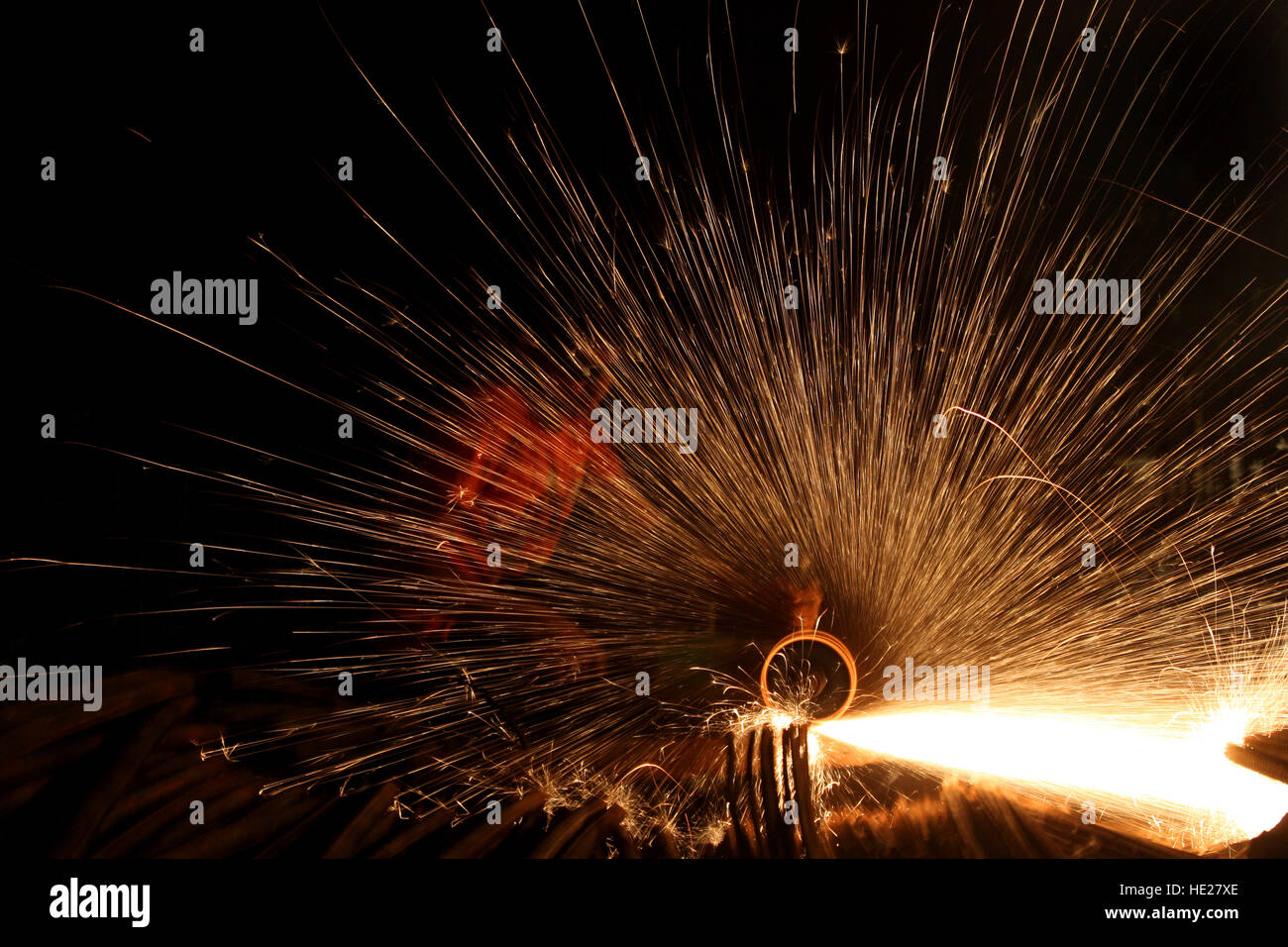 Man cutting steel Stock Photo - Alamy
