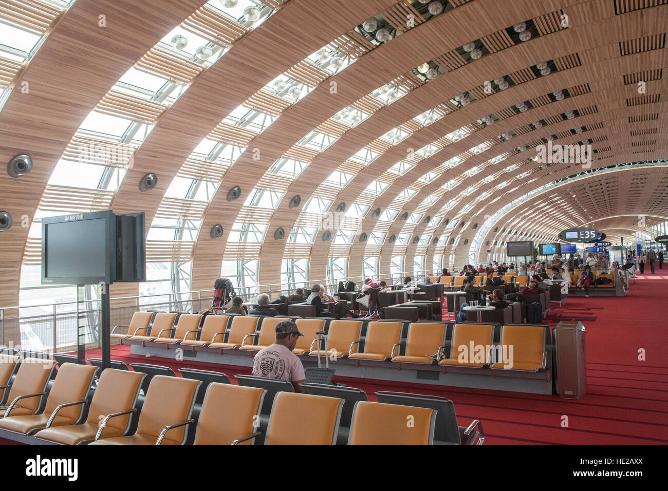 Charles de Gaulle,CDG, Airport Terminal 2E designed by Paul Andreu ...