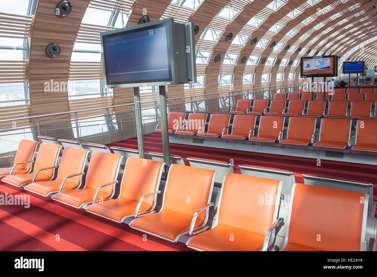 Charles de Gaulle,CDG, Airport Terminal 2E designed by Paul Andreu ...