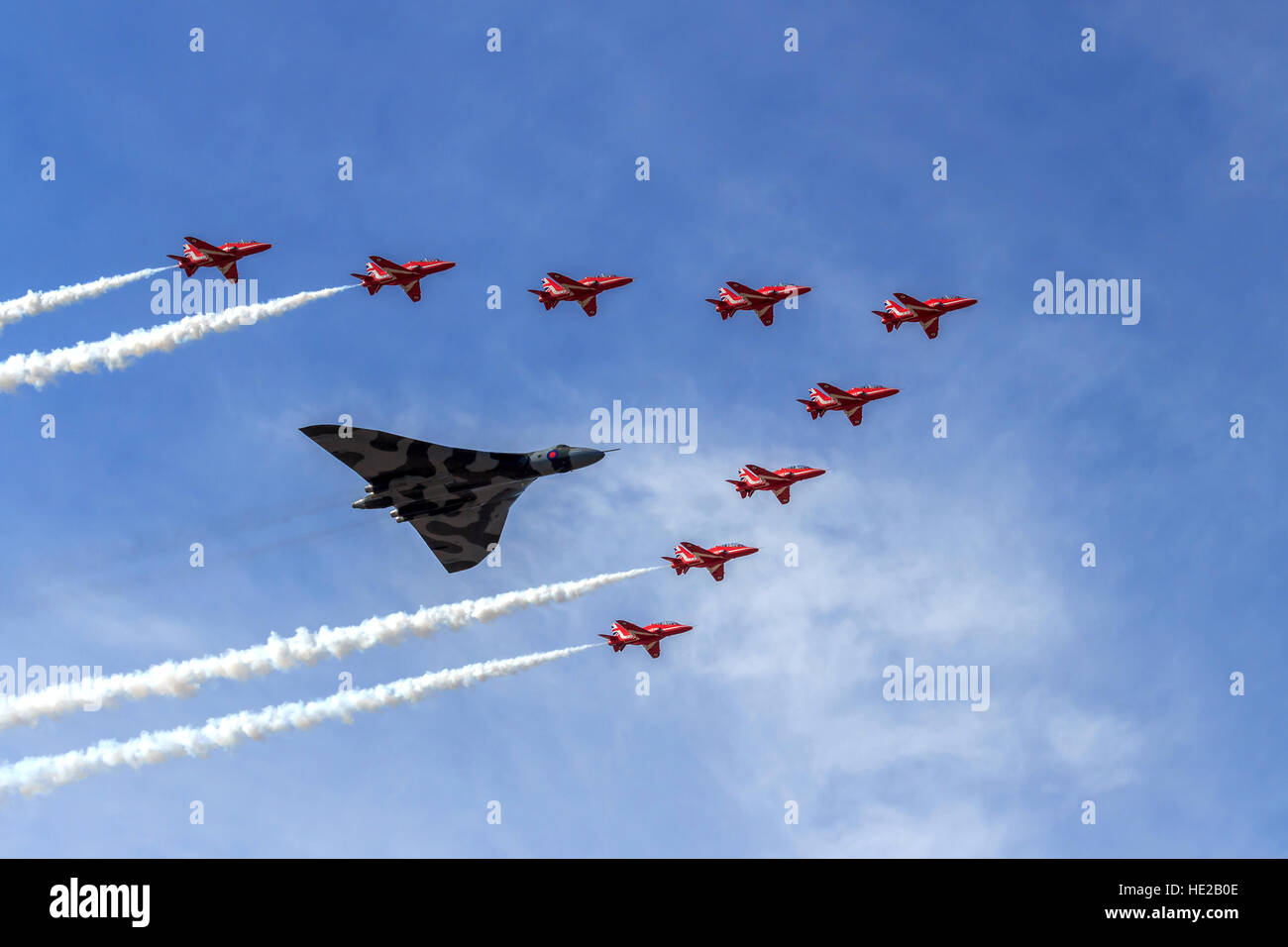 Vulcan with red arrows hi-res stock photography and images - Alamy