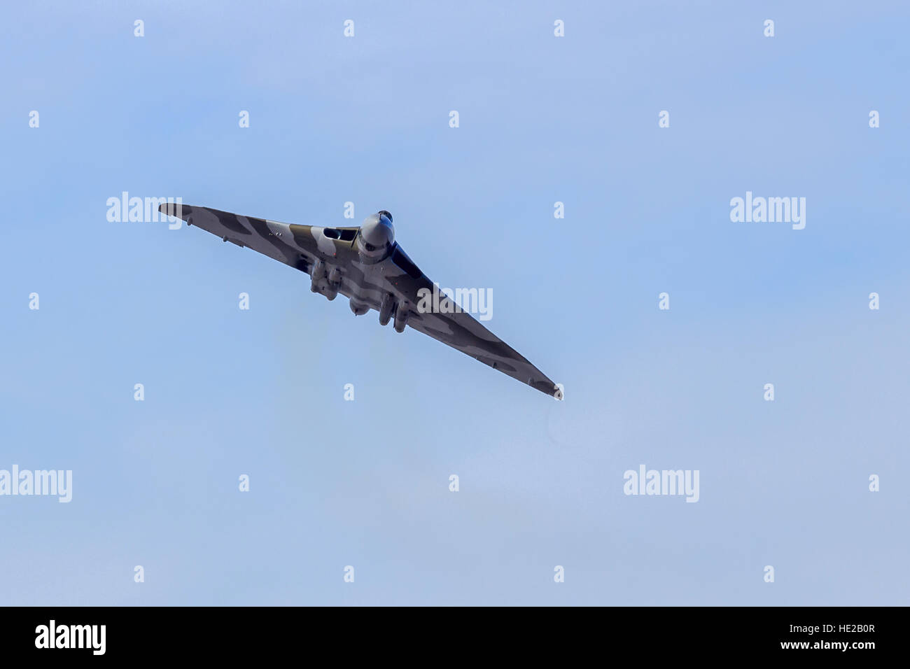 Avro Vulcan XH558 displaying to the crowds at Southport airshow Stock ...