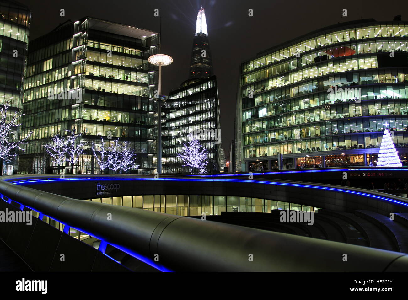 The scoop london hi-res stock photography and images - Alamy