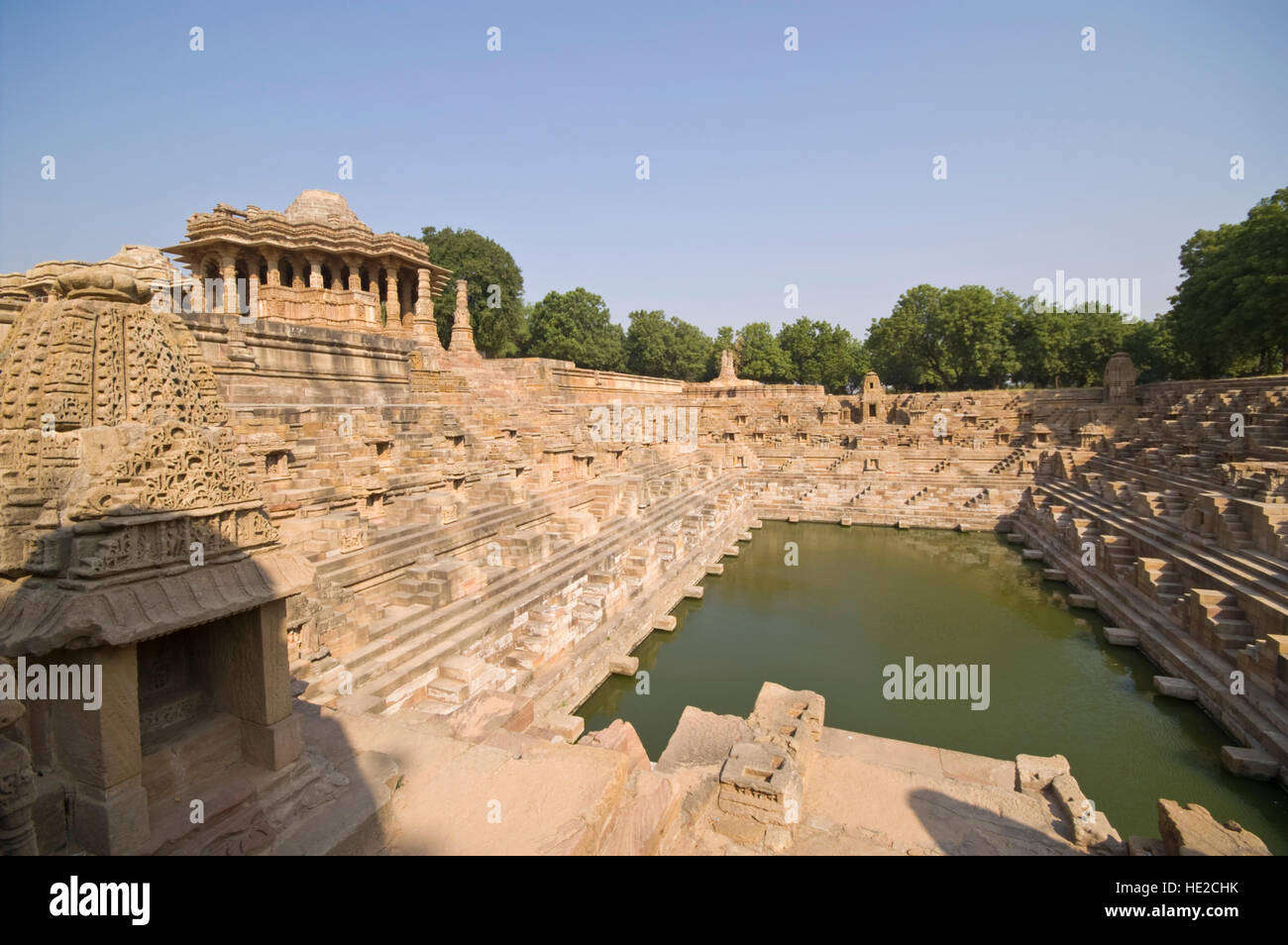 Ancient stepped water tank in front of the Sun Temple at Modhera ...