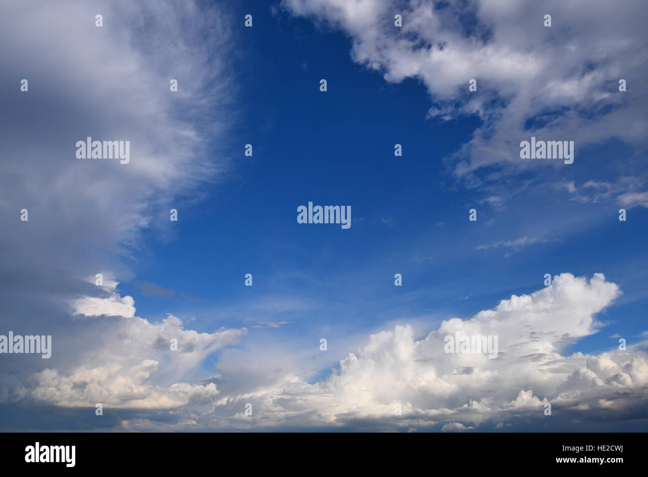 Simple framing hi-res stock photography and images - Alamy