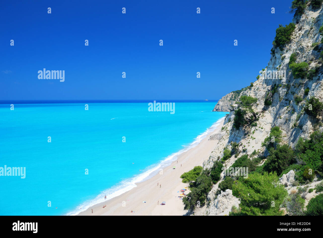Big cliffs on beach mediterranean hi-res stock photography and images ...