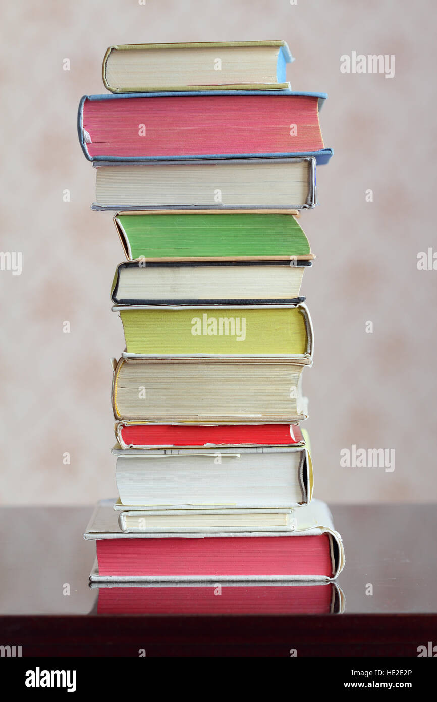 Thick column hi-res stock photography and images - Alamy