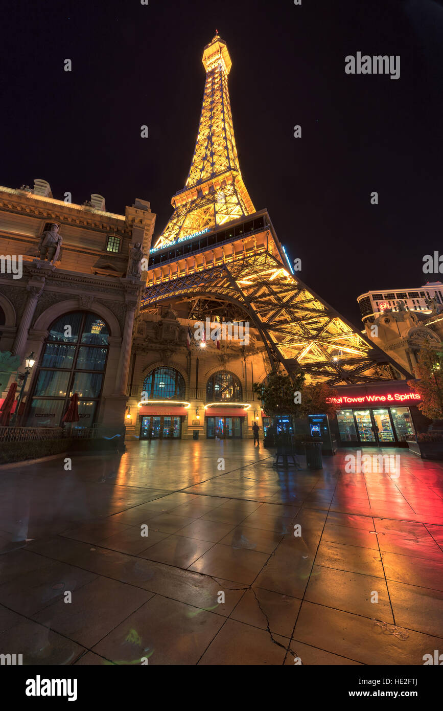 Eiffel tower theme hi-res stock photography and images - Alamy