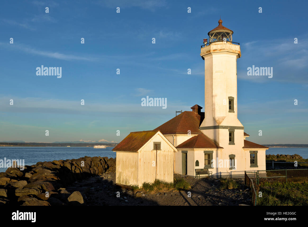 Admiralty inlet hi-res stock photography and images - Alamy
