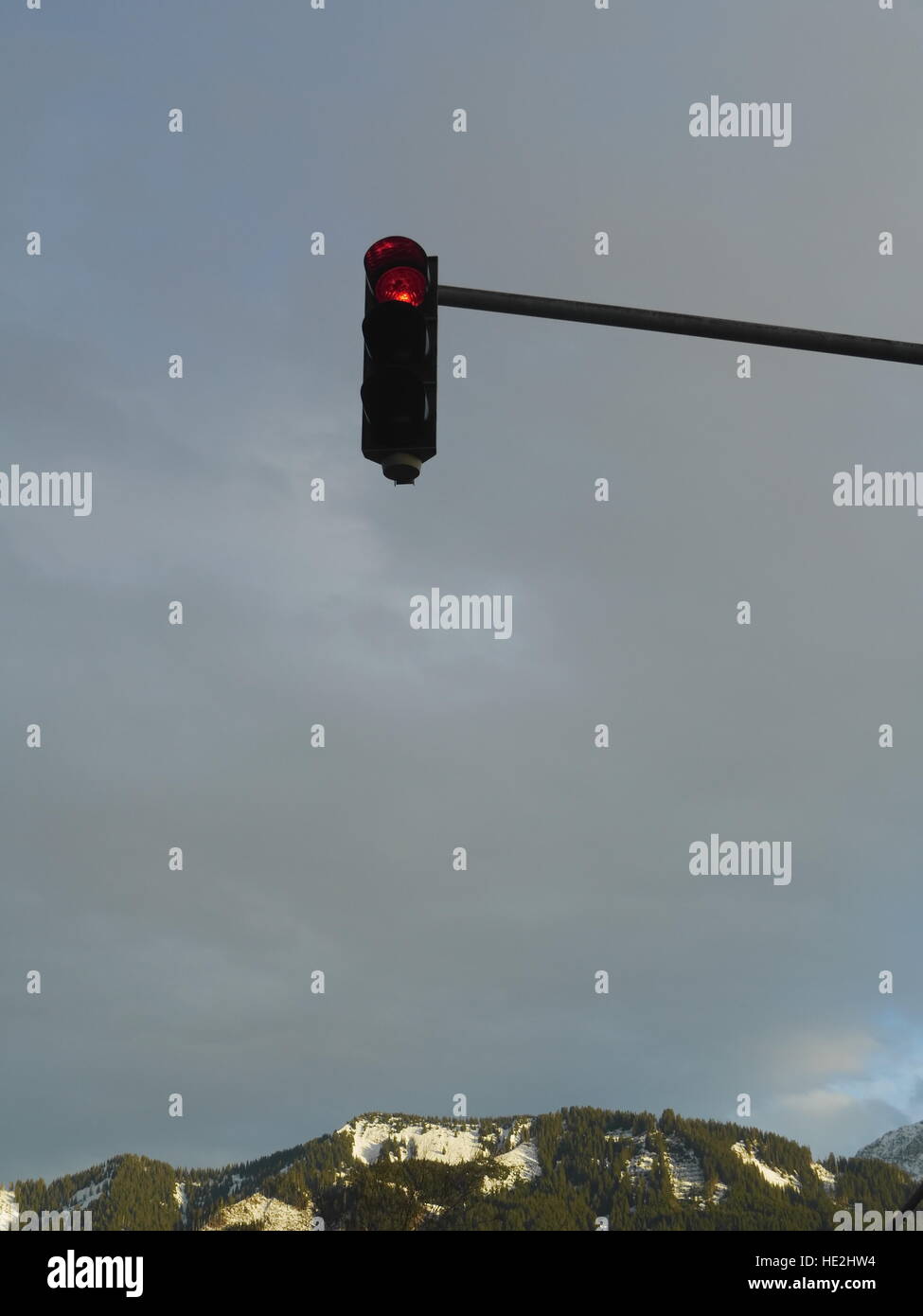 red traffic light Stock Photo - Alamy